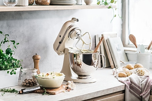 KitchenAid Artisan 5KSM125EFL Fresh Linen 300 W 4.8 lt Mutfak Şefi ...